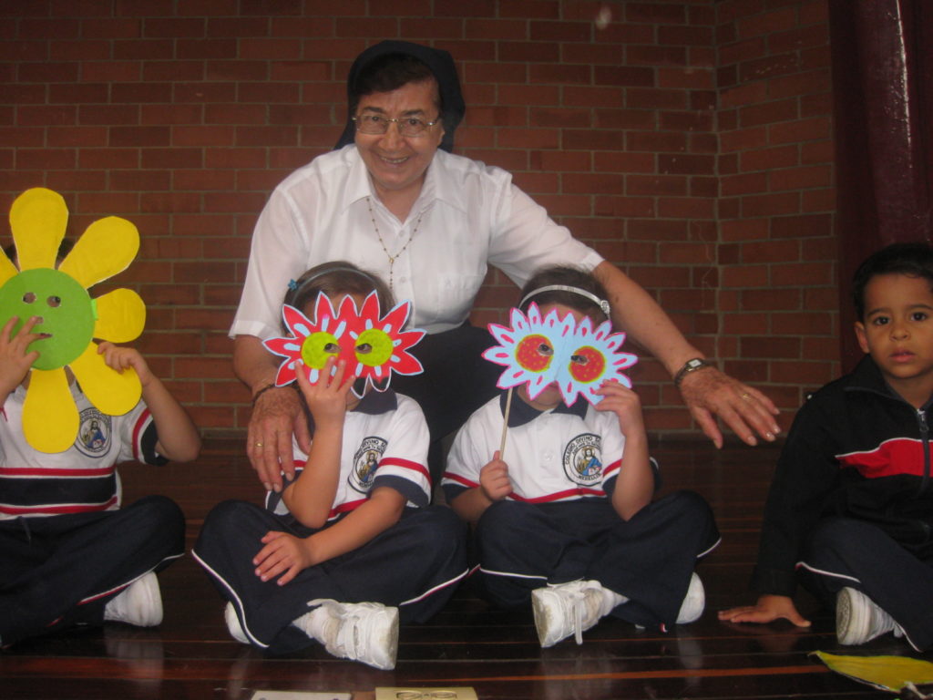 Global Community of Sisters - Sisters of the Divine Savior